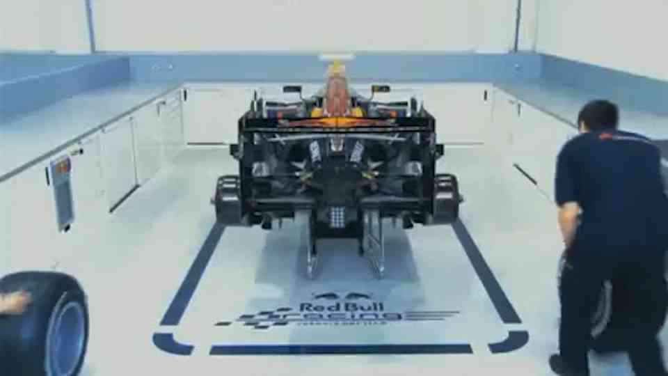 Man builds Formula 1 car at home - how is this possible?