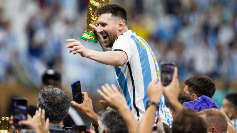 Lionel Messi injury: Argentina boss reveals next steps as World Cup ...