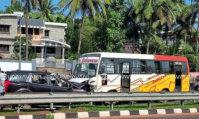 Kantavara Cross: Head-on collision between private bus and car