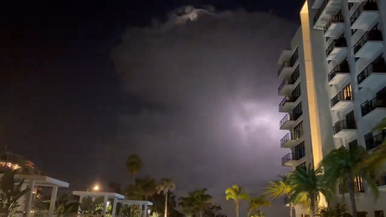 Epic lightning storm lights up St. Petersburg night