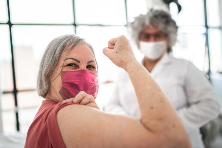 Women’s immune systems age faster than men’s, 1 million cells reveal ...