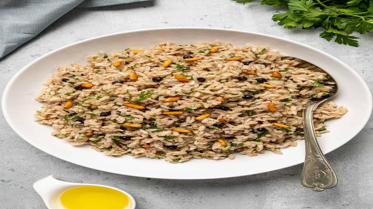 The Mediterranean Rice Pilaf Recipe Becoming Americas Favorite Healthy ...