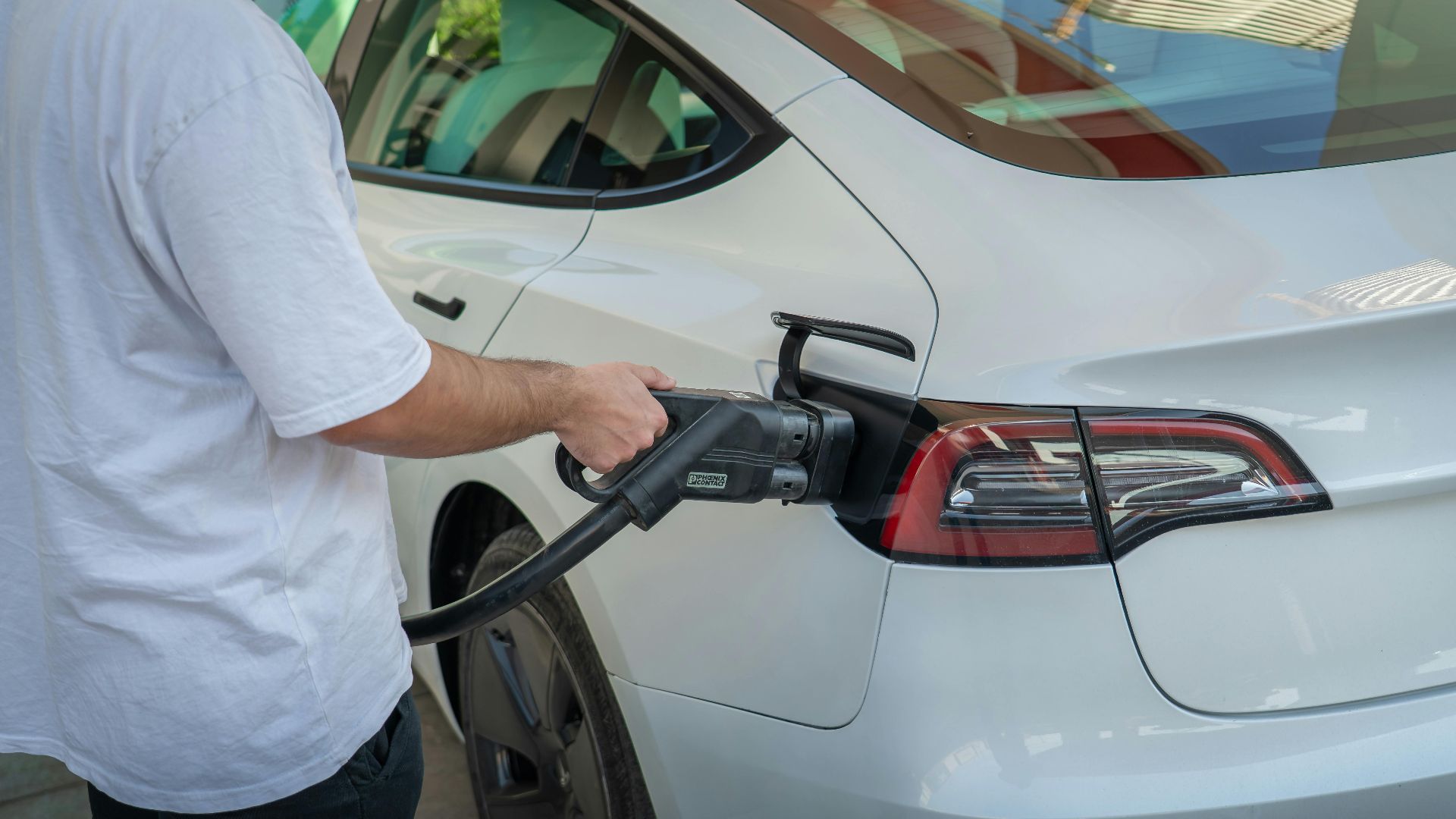 My HOA says I can't charge my EV outside because the cord is an eyesore ...