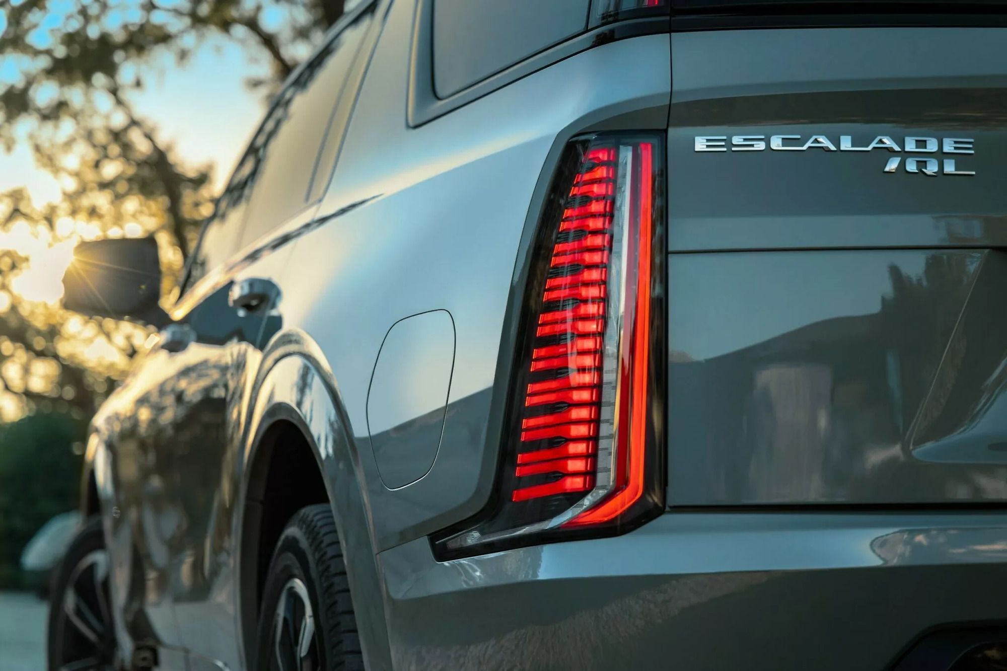 441-mile range, 55-inch display, 12.2 cubic feet of frunk space, 42 ...