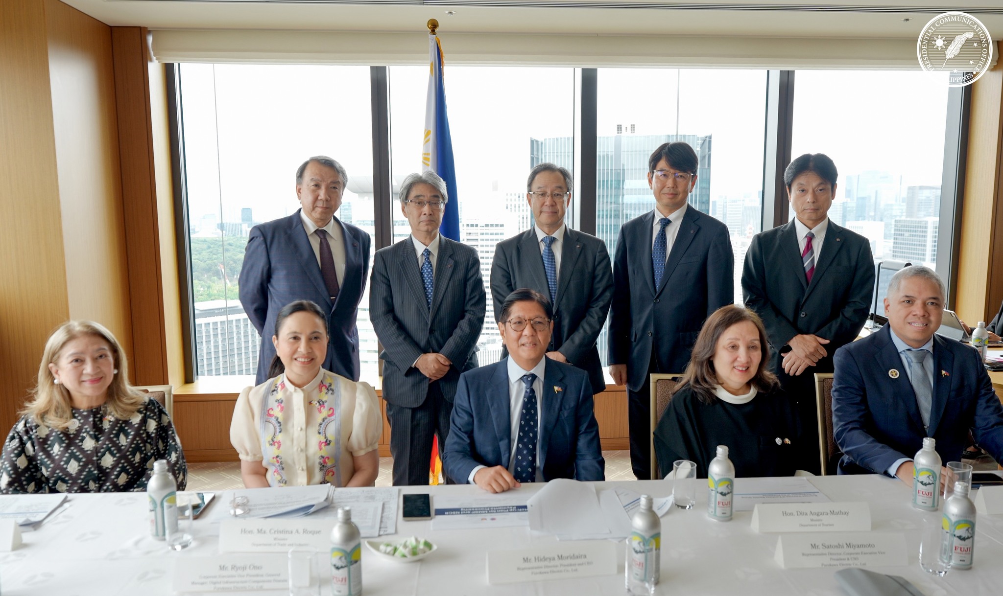 Look: Marcos meets with Japanese businessmen