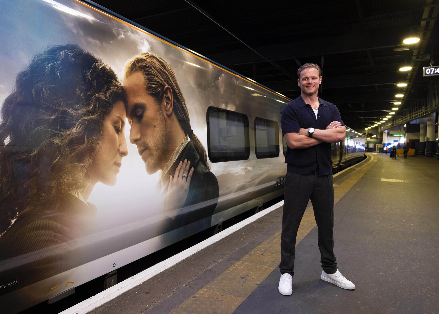 Caledonian Sleeper train given Outlander makeover in celebration of the ...