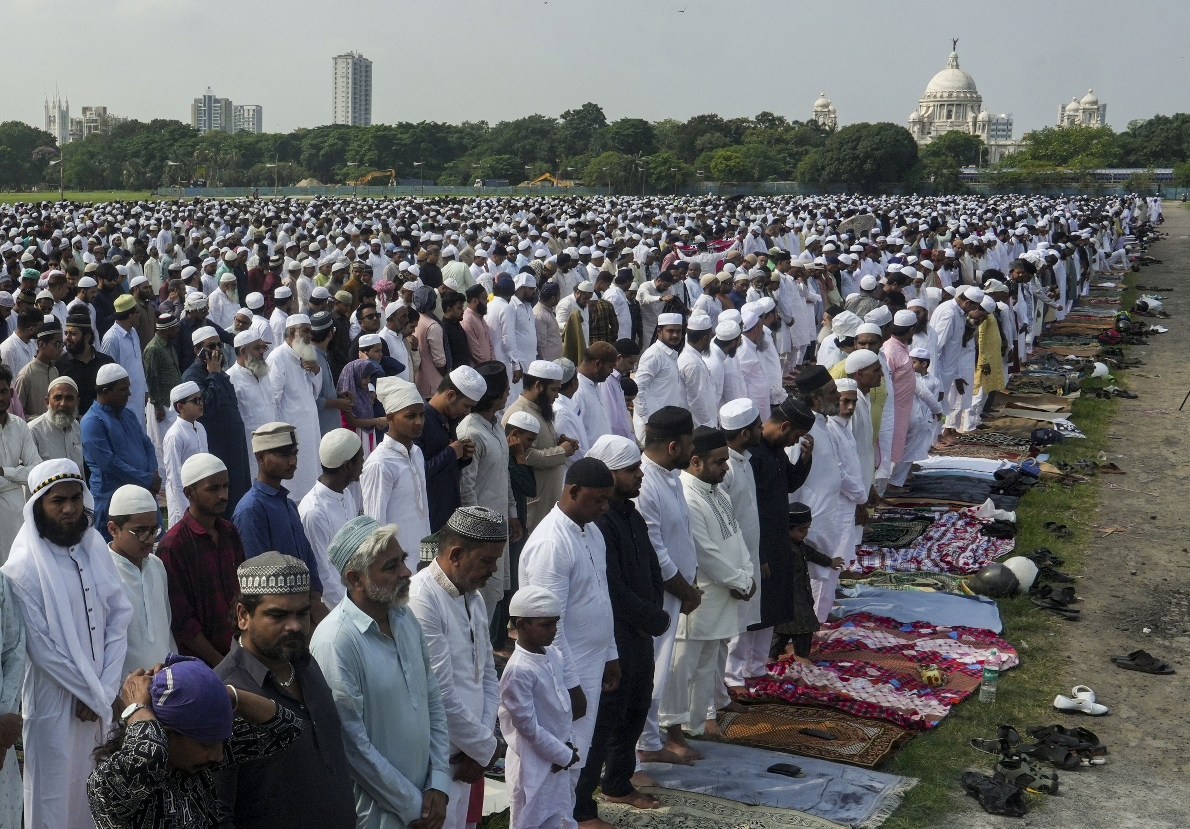 Eid-ul-Adha celebrated with religious fervour in Kolkata amid ...