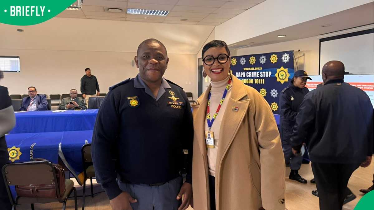 SA swoons over Dereleen James and General Mkhwanazi photo together in ...