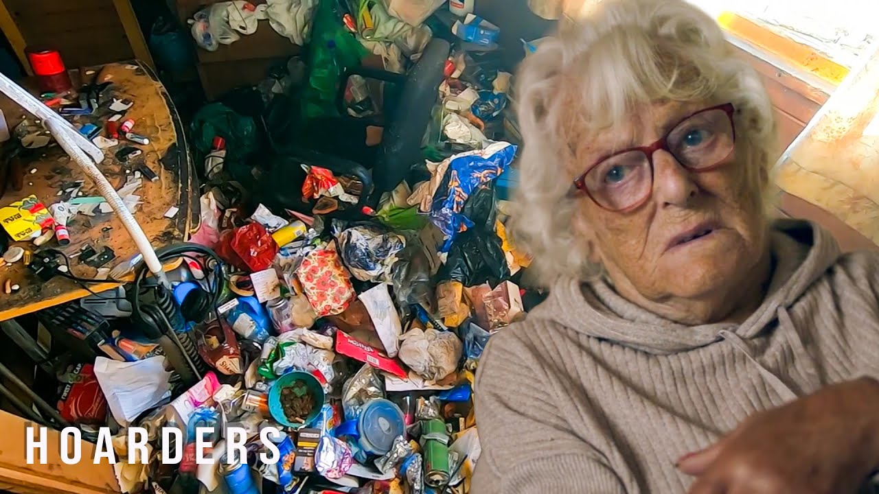 Neighbor horrified by smell coming from hoarder's house