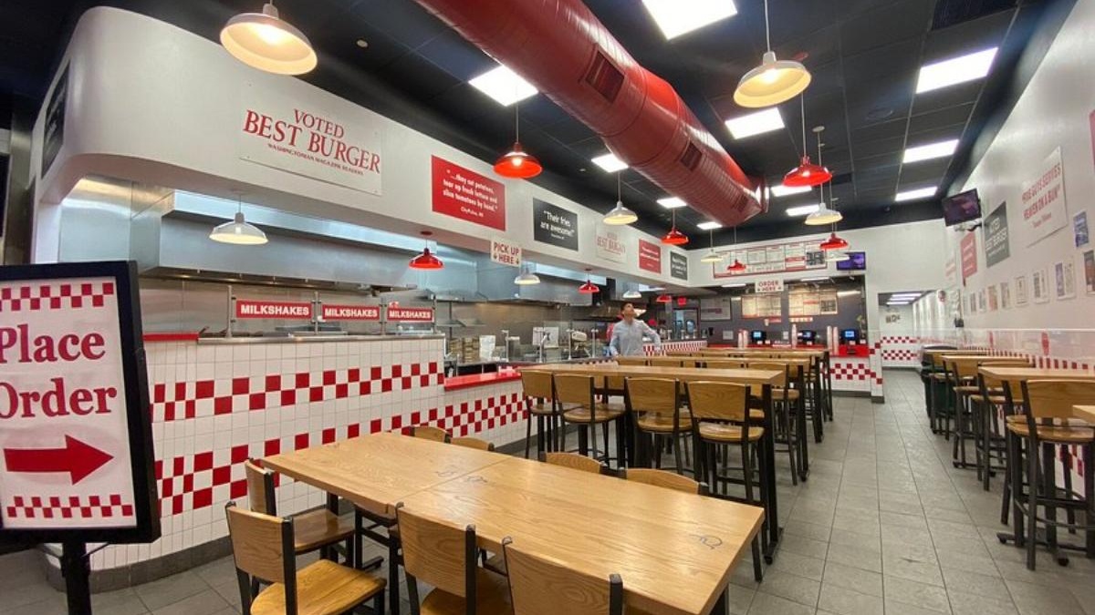 Five Guys closures spark fast-food price fears: Are $25 burgers pushing ...