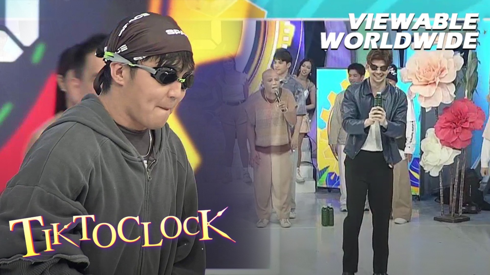 TiktoClock: Rayver Cruz and Coach Jay, nag-dance off para sa ampaw ...