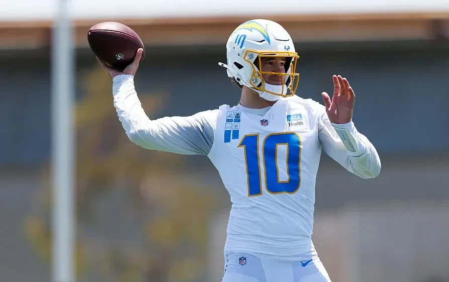 Herbert returns to Chargers OTAs after tour break