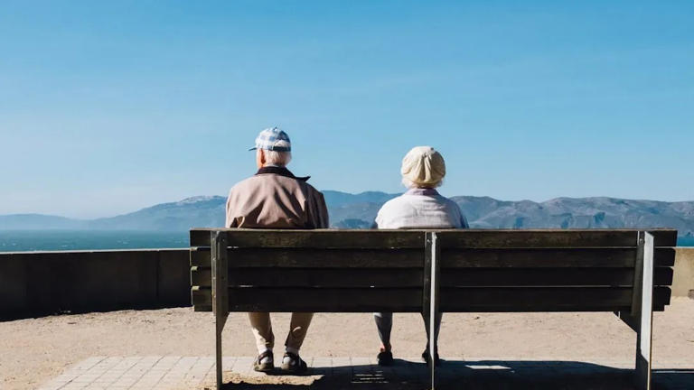 I'm retired and sad that I cashed my Social Security at 65 - here's ...