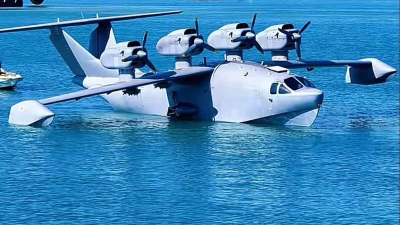 Chinese sea monster appears with new military configuration