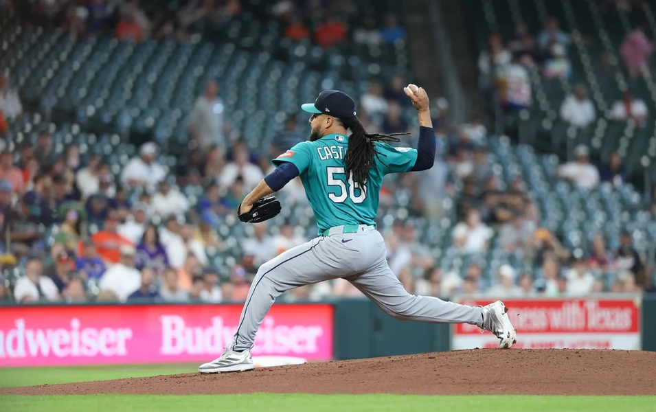 Mariners stick with Castillo-Miller piggyback after talks