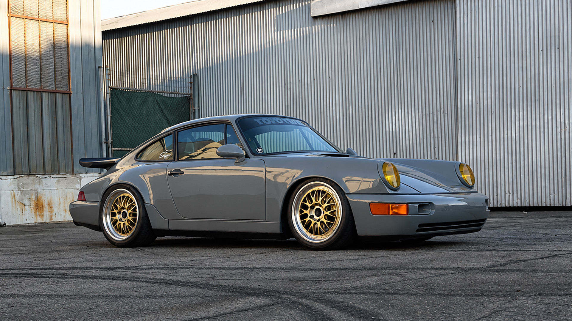Vintage Porsche 964 Carrera 4 built for the track