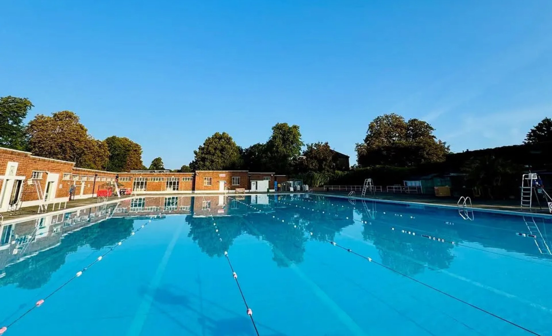 'Dreamy' Brockwell Lido named one of the world's best swimming spots ...