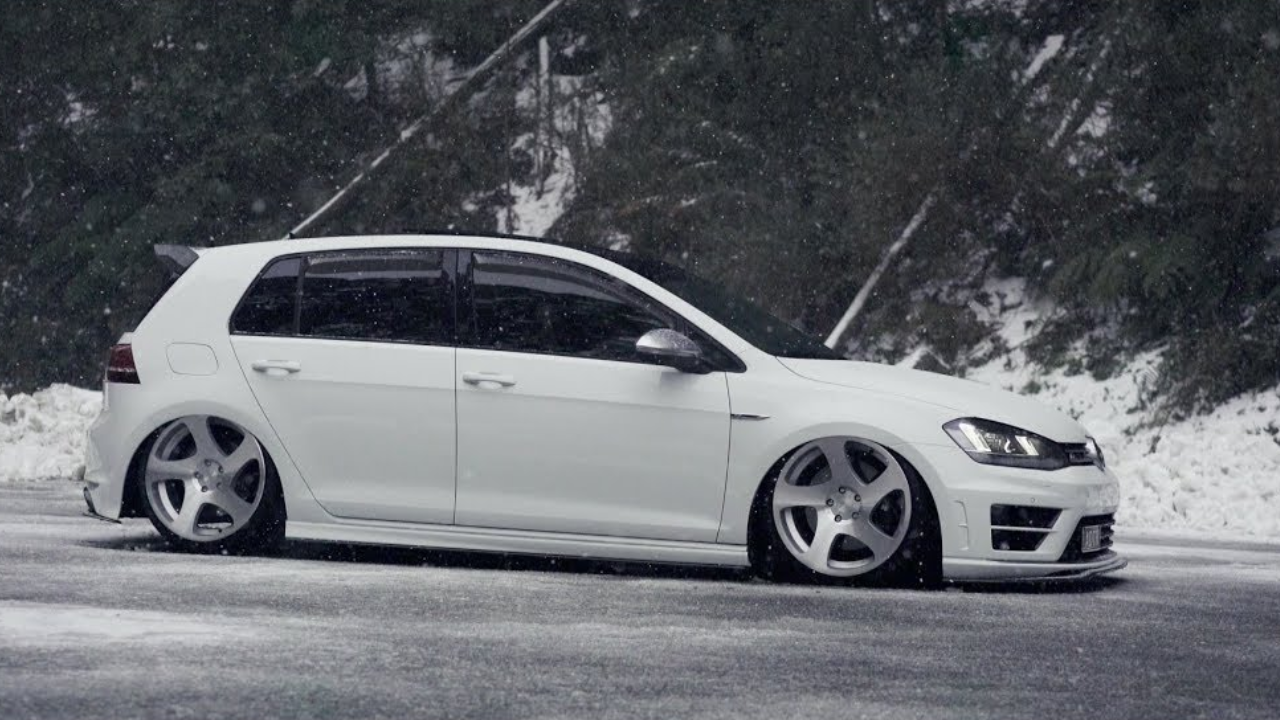 How Ashlee transformed her MK7 R with bagged suspension