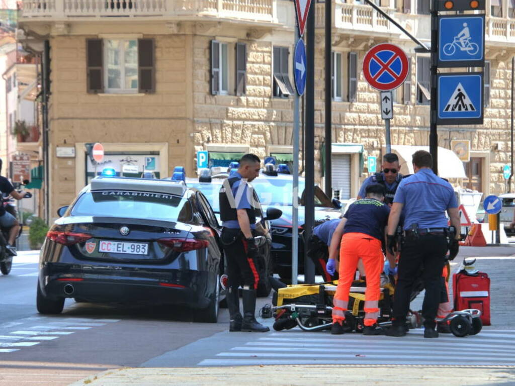 Savona, doppio furto in via Nizza: intervento dei carabinieri