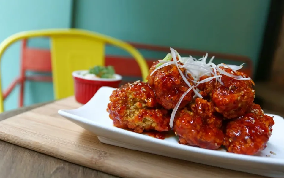 Korean chicken from history to street eats