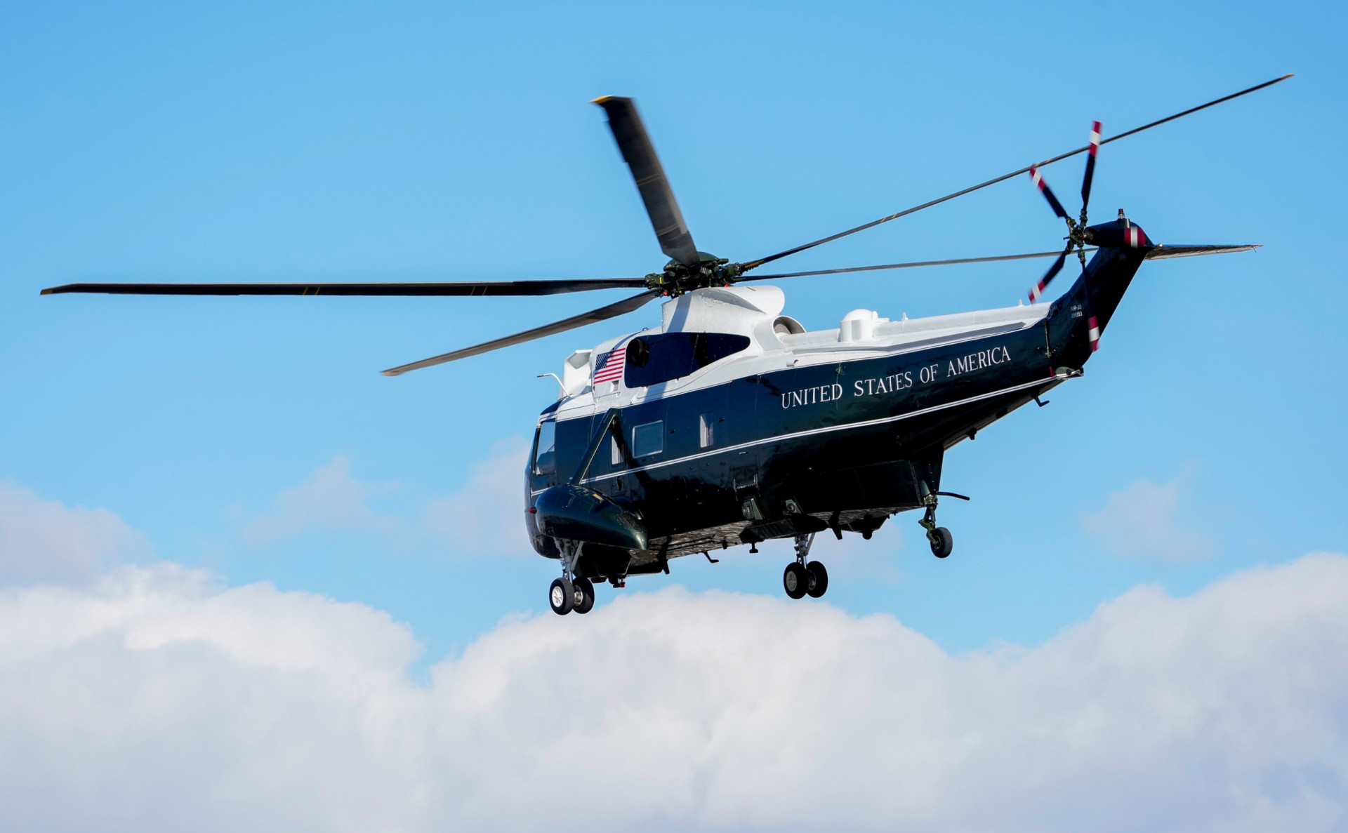 Marine One: The story of how the presidential helicopter took off