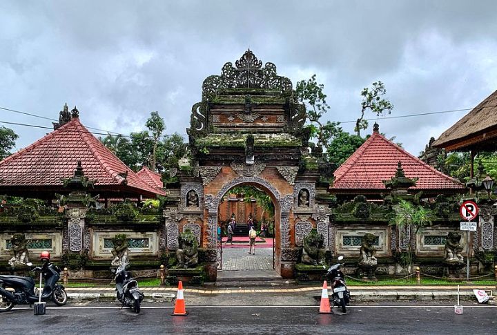 25 scenic spots that take wedding celebrations to another level
