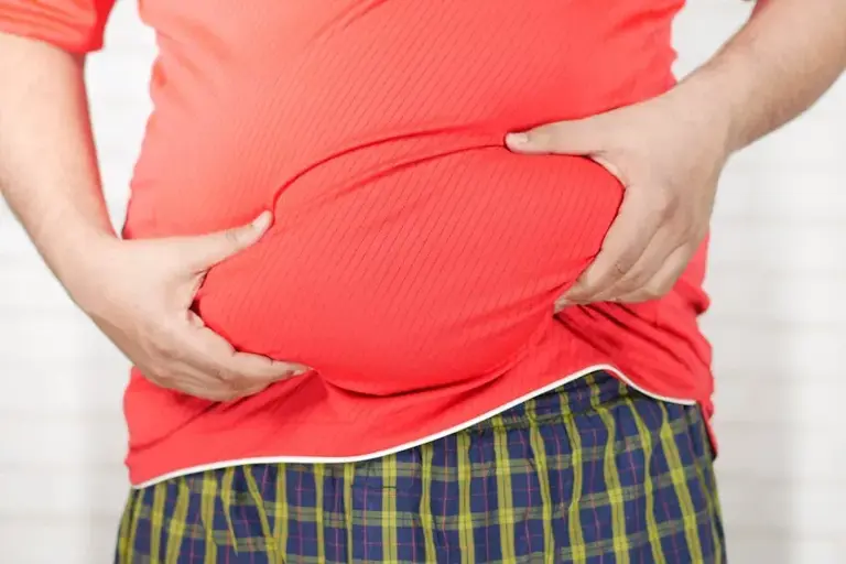 6 clear signs your body is reacting poorly to processed sugar