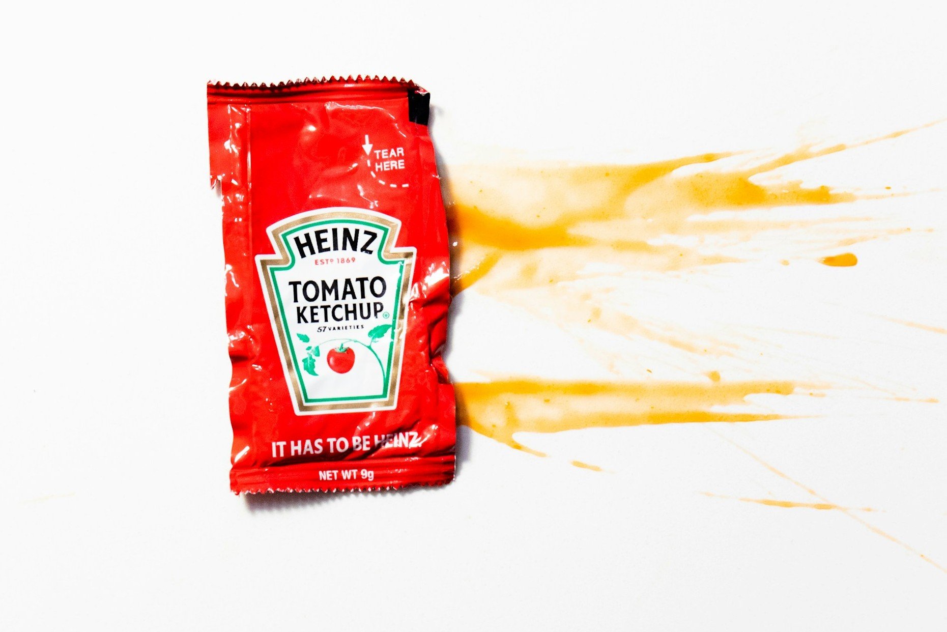 Slutt på ketchup-poser i plast: Nå forsvinner de for godt fra kafeer og ...
