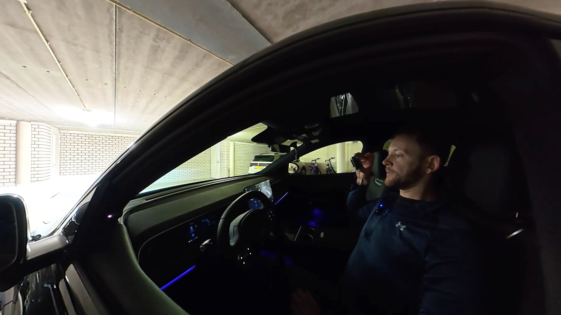Xpeng G6 self parking tested in a tight garage