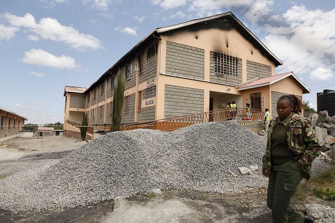 Utumishi Girls: Heartbreaking scenes as parent attempts to enter ...