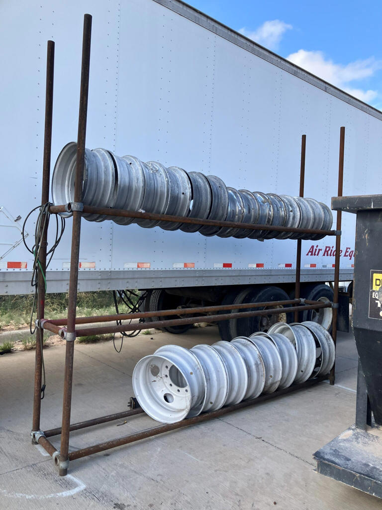 $23K worth of tires and rims stolen in Midland burglary