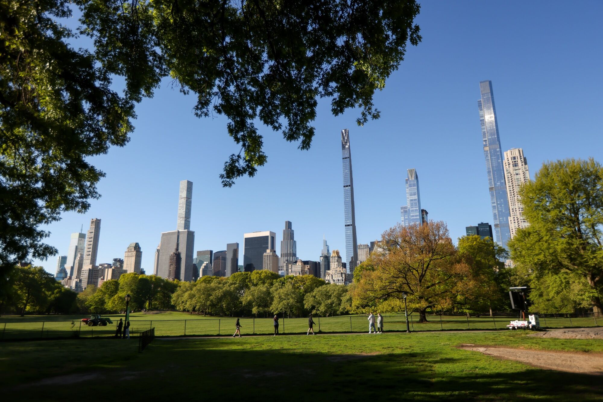 New York lawmakers approve second-home tax in state budget