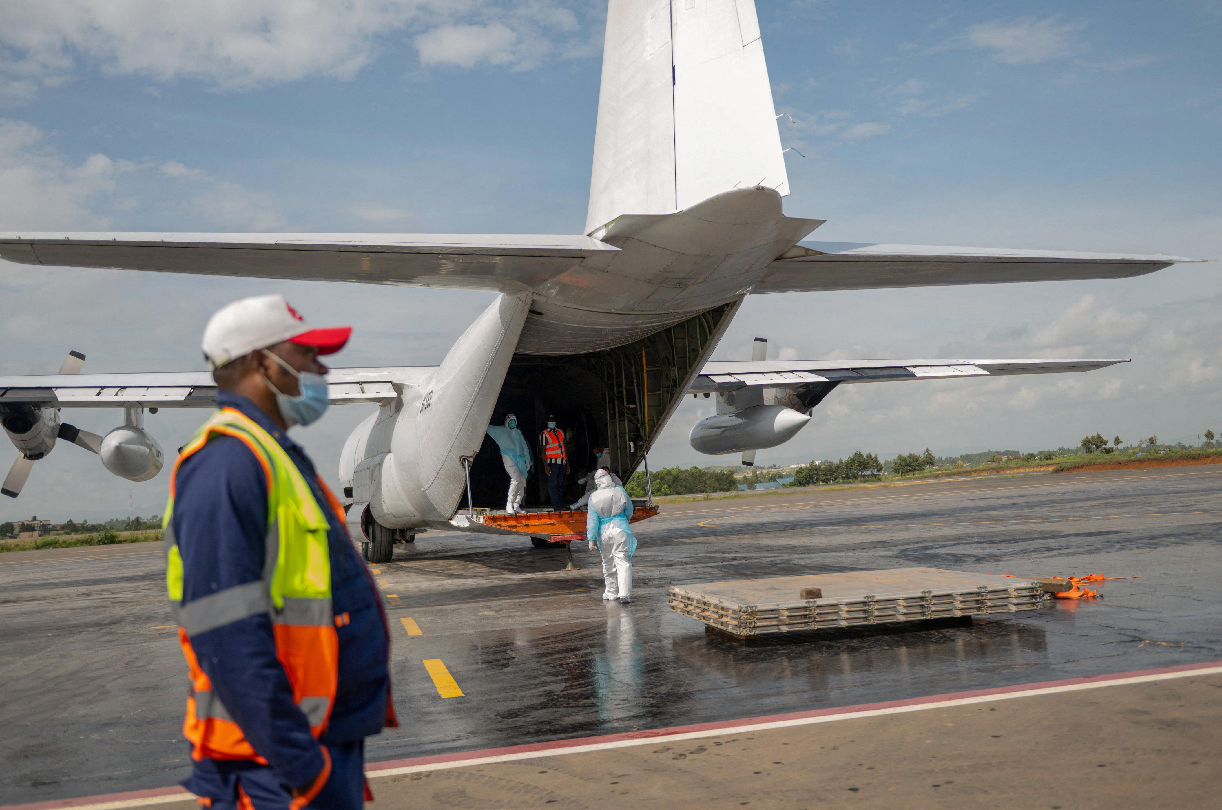 Atlanta airport now screening for Ebola. Here's latest on outbreak