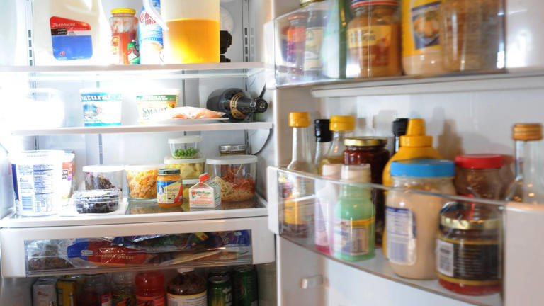 3 warning signs that show your salad dressing has spoiled