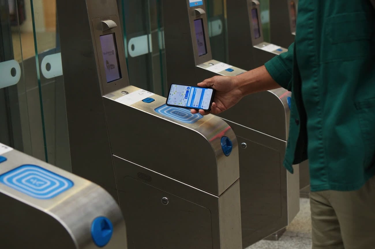 Le pass Navigo annuel sur smartphone approche enfin : les ...