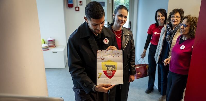Pellegrini, la sua famiglia e l'iniziativa con Save the Children
