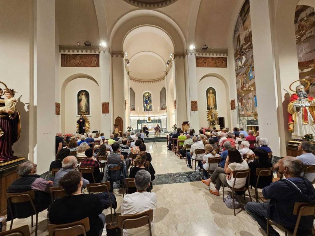 Carasco: “Il leone che è agnello”, tanto pubblico alla presentazione