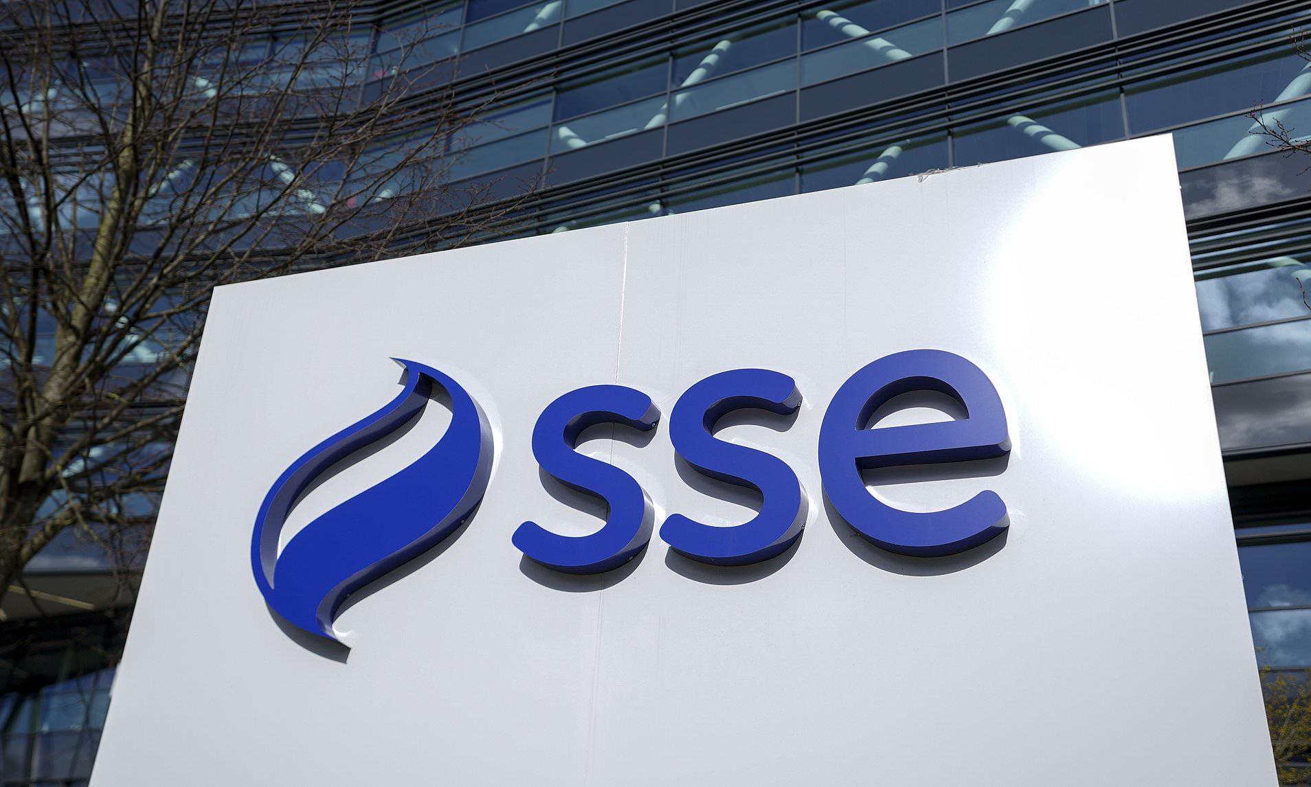 SSE to ramp up investment in electricity grid after record £3.6bn spend