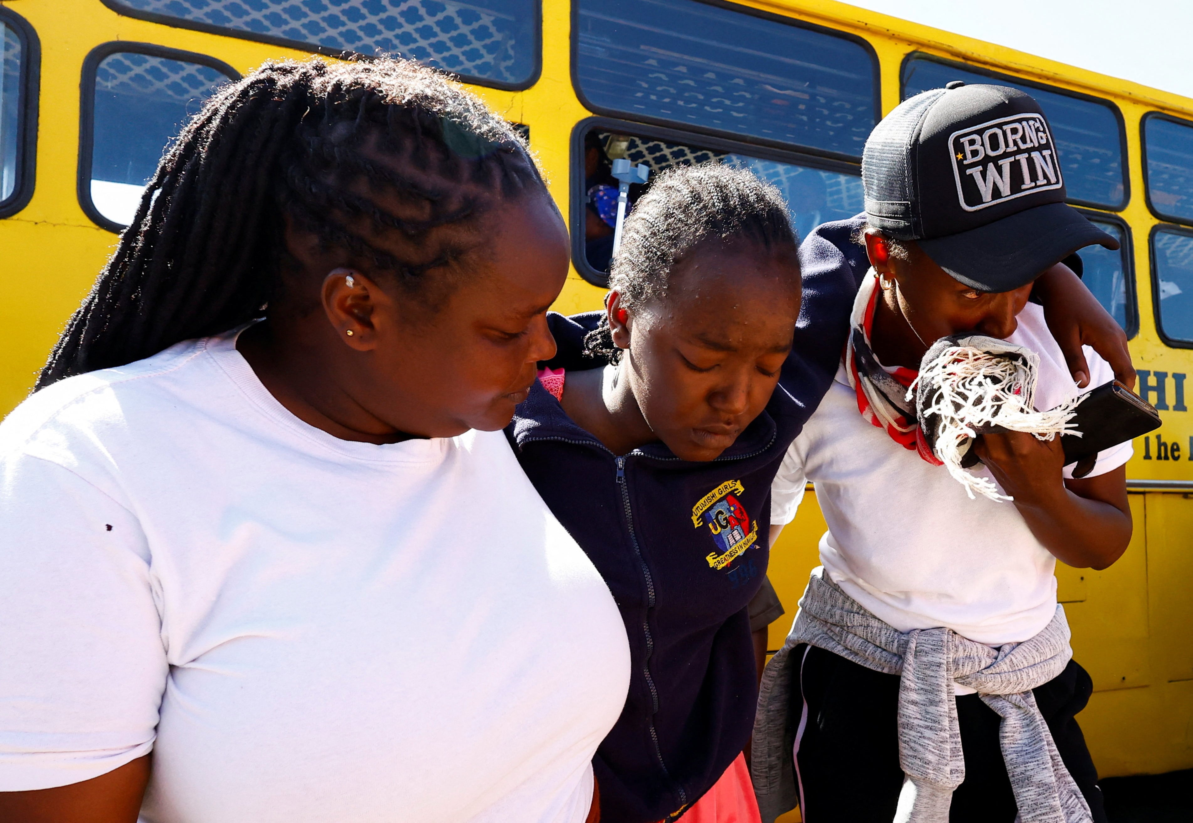Fire kills 16 pupils at girls' school in Kenya