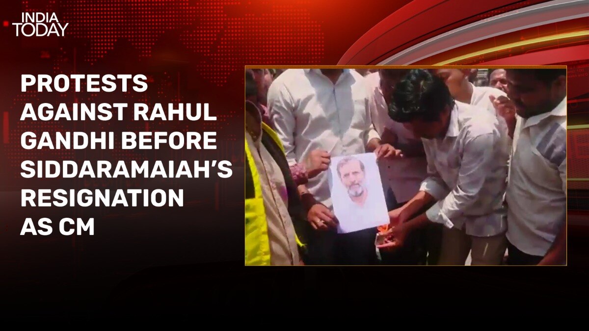 Video: Sidda supporters burn photos of Rahul Gandhi over Karnataka ...