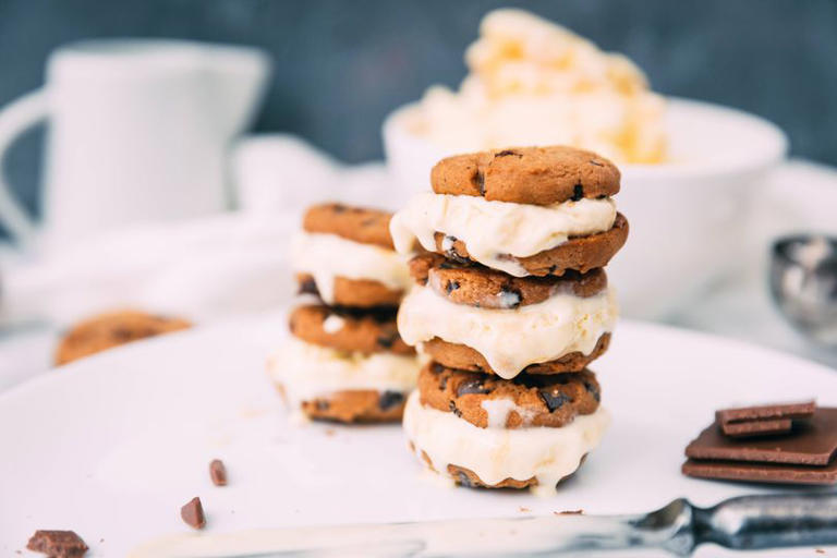 Nigella Lawson's cheesecake ice cream is 'absolutely beautiful' and ...