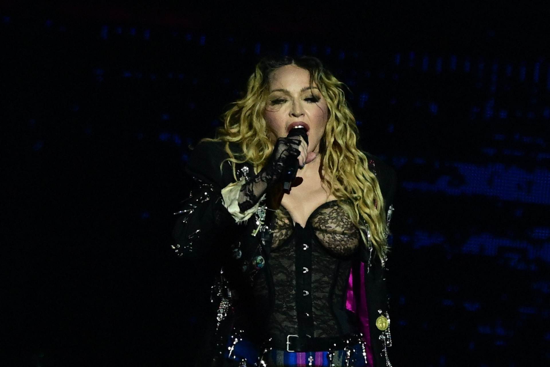 Backup singers who took the spotlight