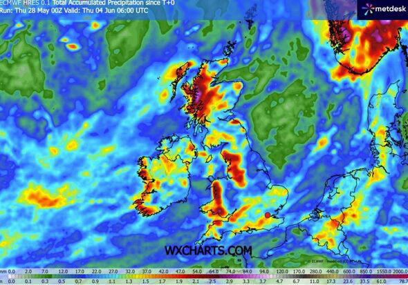 UK weather maps show exact date 358-mile rain bomb will hit Britain ...