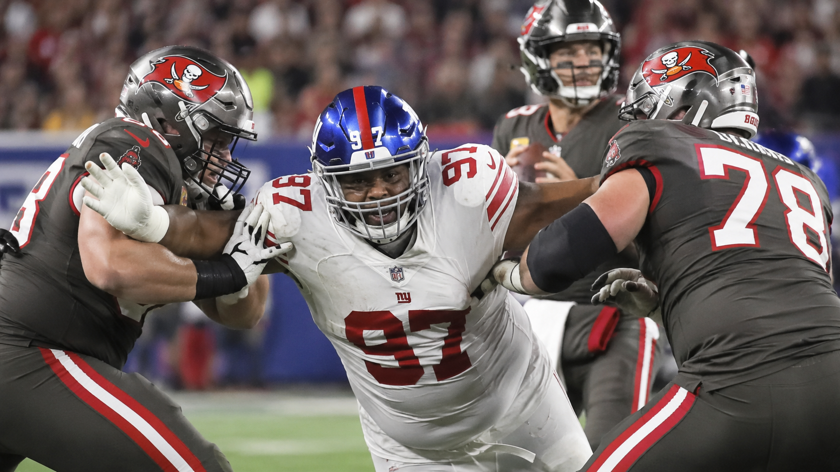 Dexter Lawrence broke three game plans in one Giants season