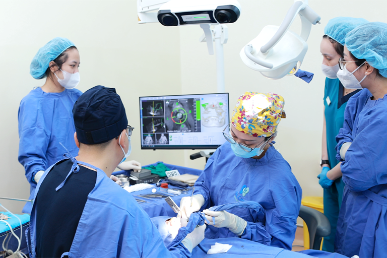 International patients came to Dr. Care for structured dental implant ...