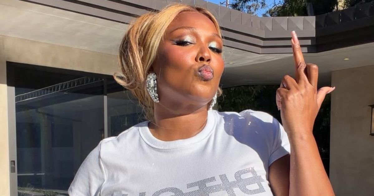 Lizzo said she never talked badly about Taylor Swift — Swifties had ...
