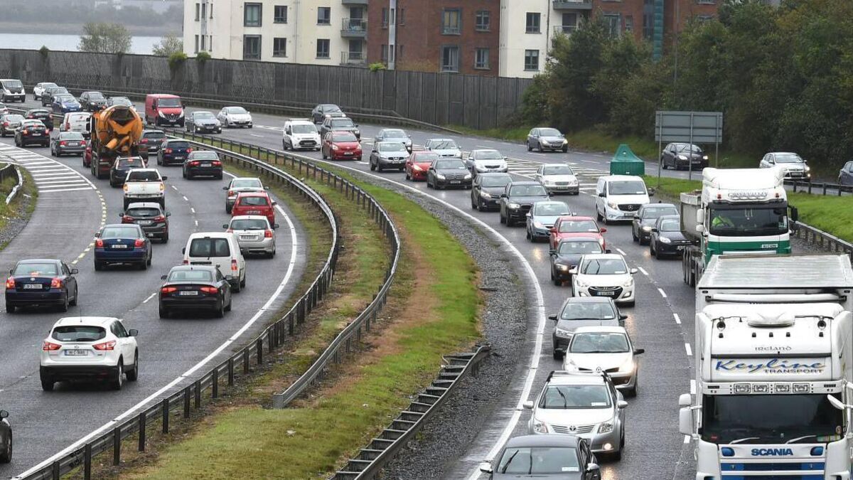 Traffic congestion builds in Bishopstown as 6,000 children attend Cork ...