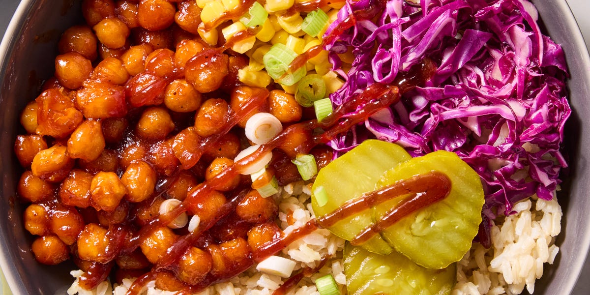 My BBQ chickpea protein bowls bring the summer cookout vibes in just 30 ...