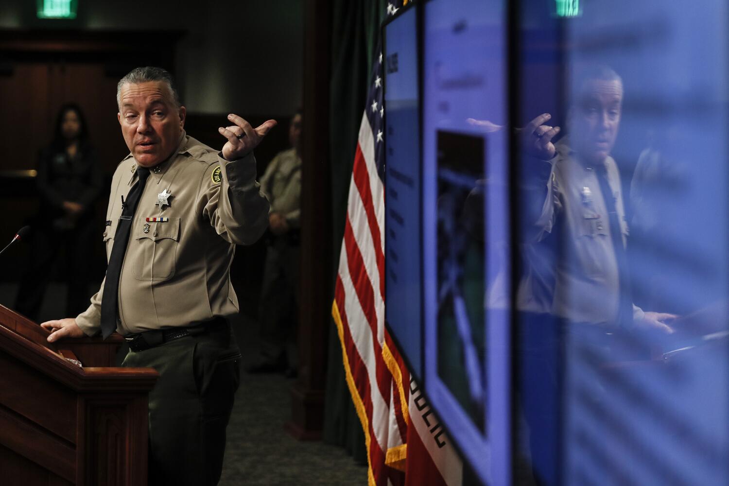 Luna faces off against ex-Sheriff Villanueva in crowded primary rematch