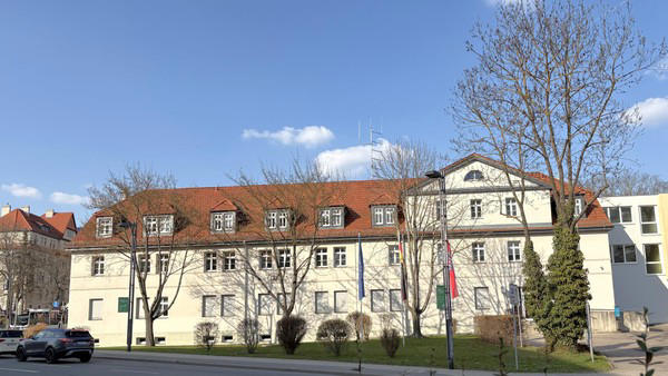 Enkel aus Weimar deckt Betrug auf: Oma aus Zwickau um fünfstelligen ...